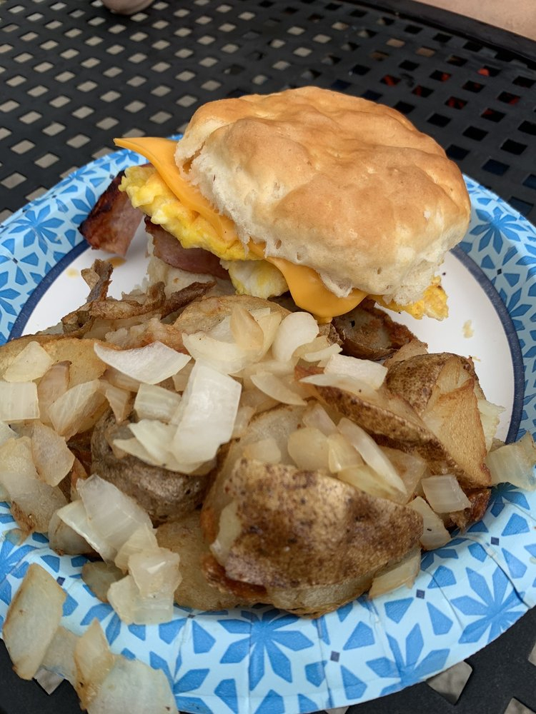 DISH OF THE WEEK (Sunday- 5/1/22- Oh Biscuit- Melbourne) | Jeff Eats