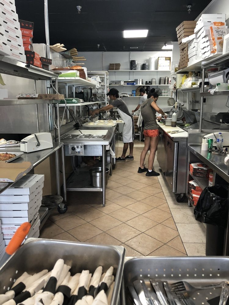 Ah-Beetz New Haven Pizza (Delray Beach) | Jeff Eats